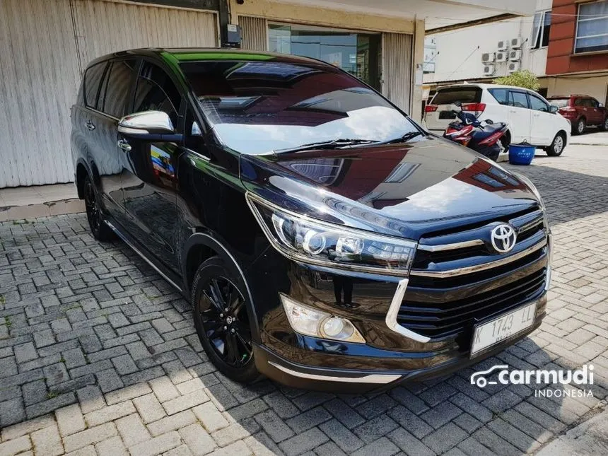 Toyota Innova Venturer 2017 2.4 in Jawa Tengah Automatic Wagon Black ...