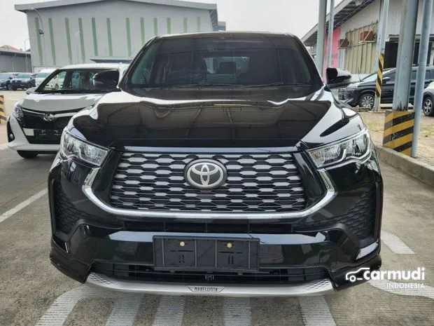 Toyota Kijang Innova Zenix V HV Modellista (Non Premium Color ...