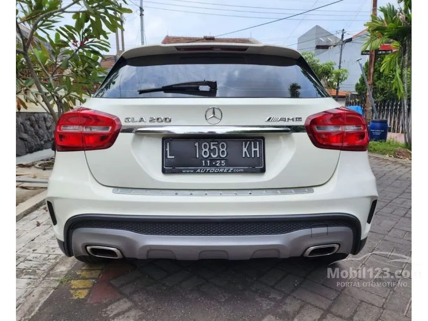 Jual Mobil Mercedes-Benz GLA200 2015 Sport 1.6 di Jawa Timur Automatic ...