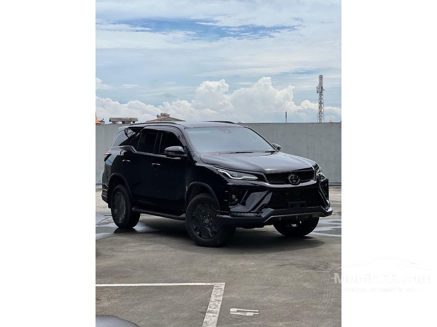 Jual Mobil Toyota Fortuner 2025 VRZ TSS GR Parts Aero Package (Two Tone ...