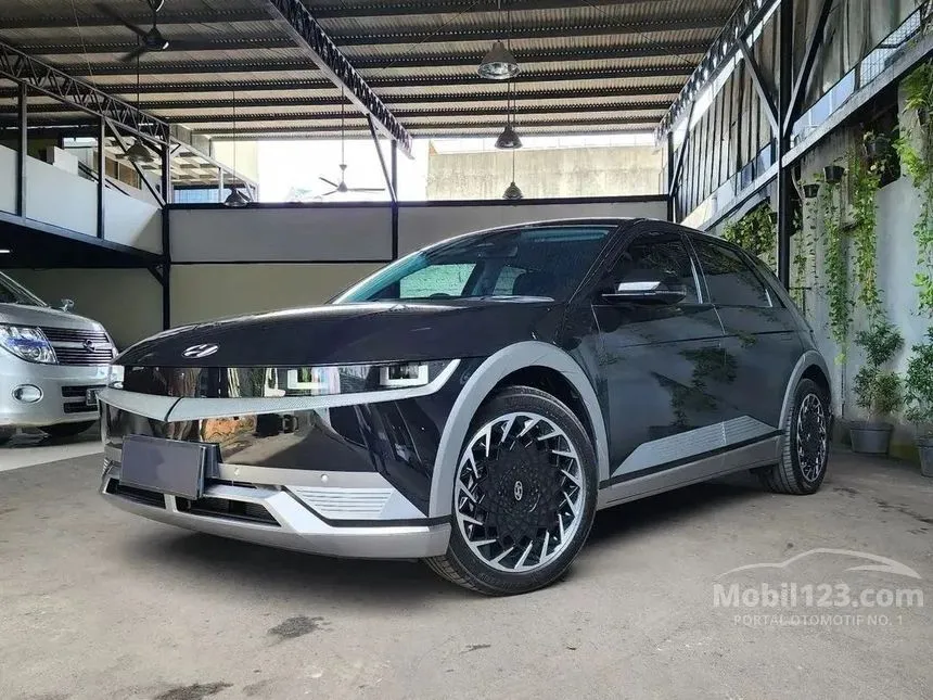 Jual Mobil Hyundai IONIQ 5 2023 Long Range Signature di Jawa Timur ...