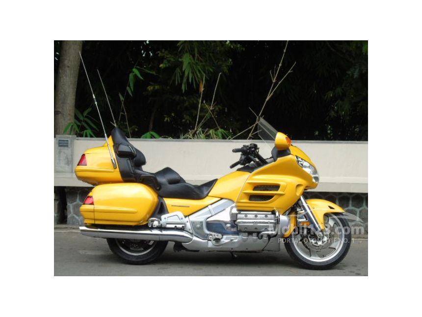 Jual Motor Honda Gold Wing 2003 1.8 di Jawa Timur Manual Others Kuning Rp 190.000.000 - 5177405 ...