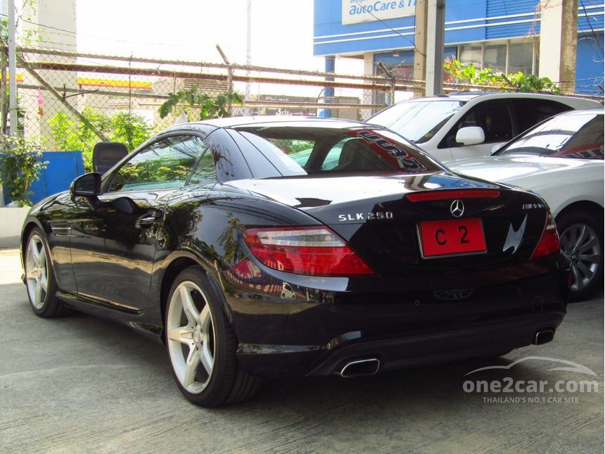 Mercedes-Benz SLK250 2012 R172 (ปี 11-16) Sport 1.8 เกียร์อัตโนมัติ สี ...