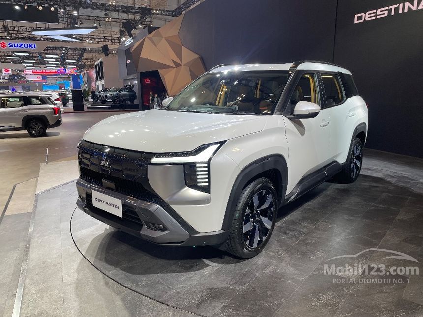 Jual Mobil Mitsubishi Destinator 2025 Ultimate 1.5 di Jawa Barat ...