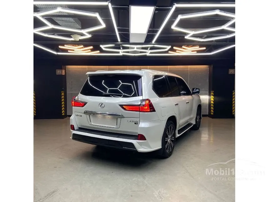 Jual Mobil Lexus LX570 2019 5.7 di DKI Jakarta Automatic SUV Putih Rp 2.490.000.000 - 12588215 ...