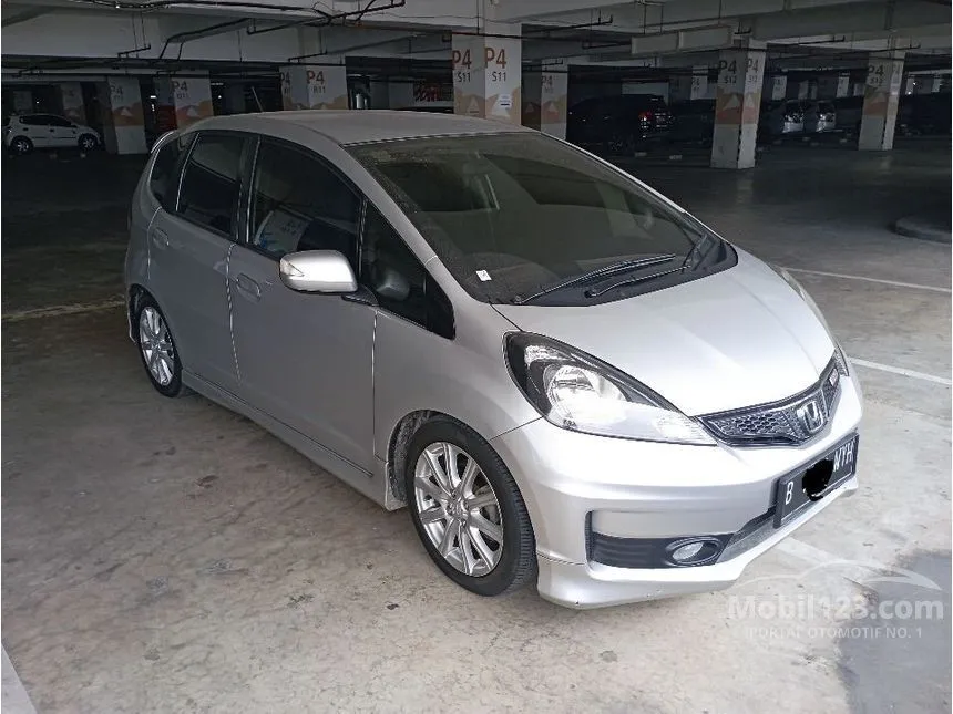 Jual Mobil Honda Jazz 2013 RS 1.5 di Banten Automatic Hatchback Silver ...