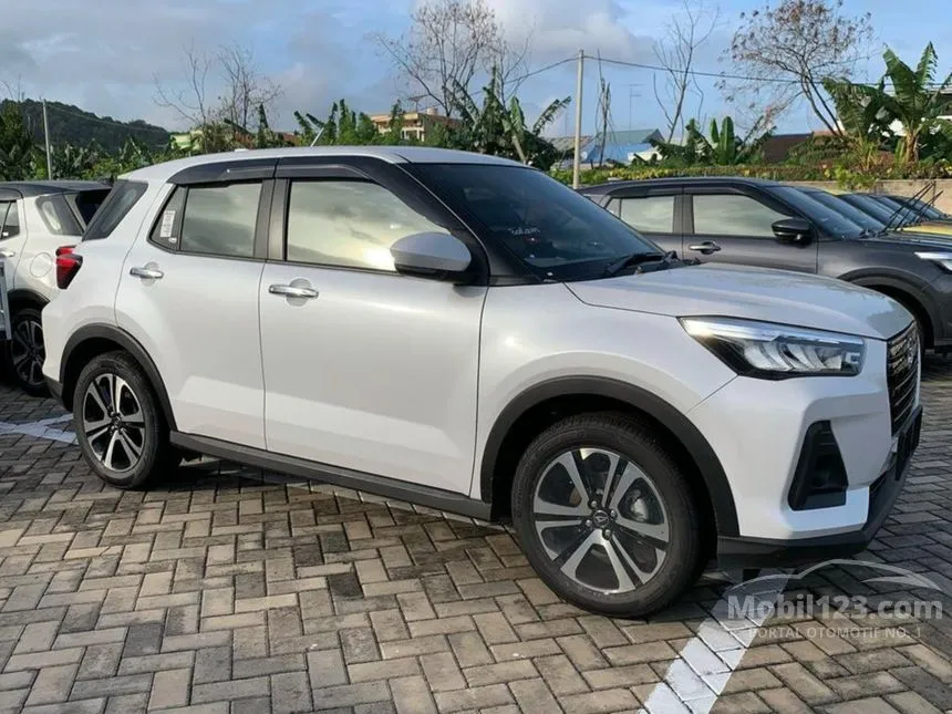 Jual Mobil Daihatsu Rocky 2022 R TC 1.0 di Banten Automatic Wagon Putih ...