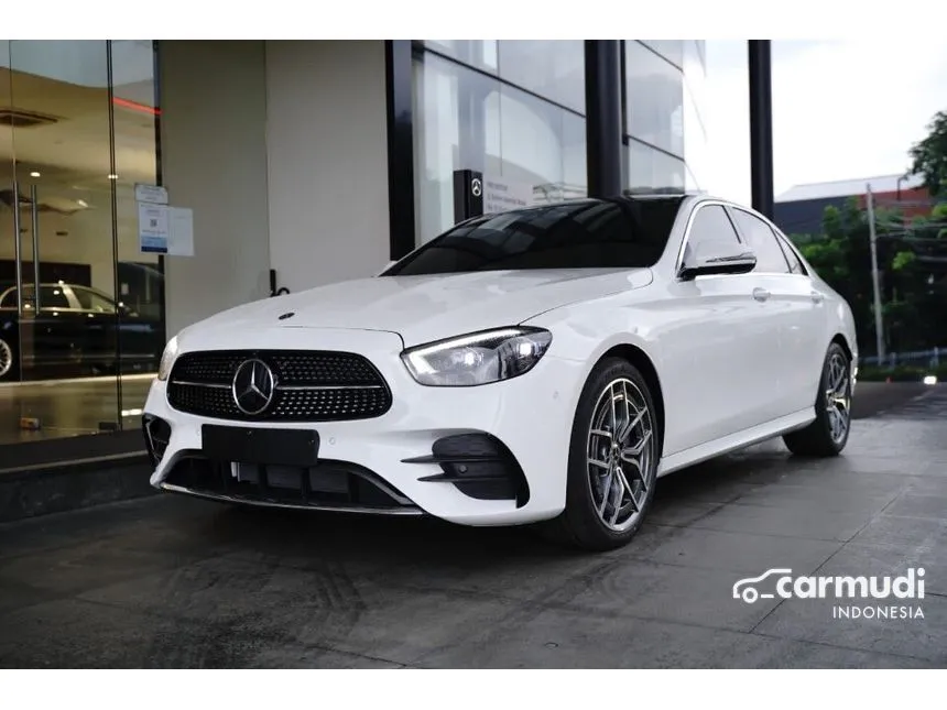 Mercedes-Benz E300 2023 AMG Line 2.0 in DKI Jakarta Automatic Sedan White for Rp 1.645.000.000 ...