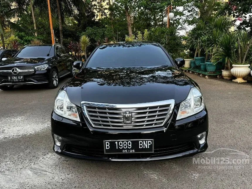 Jual Mobil Toyota Crown 2010 Royal Saloon 3.0 di DKI Jakarta Automatic ...
