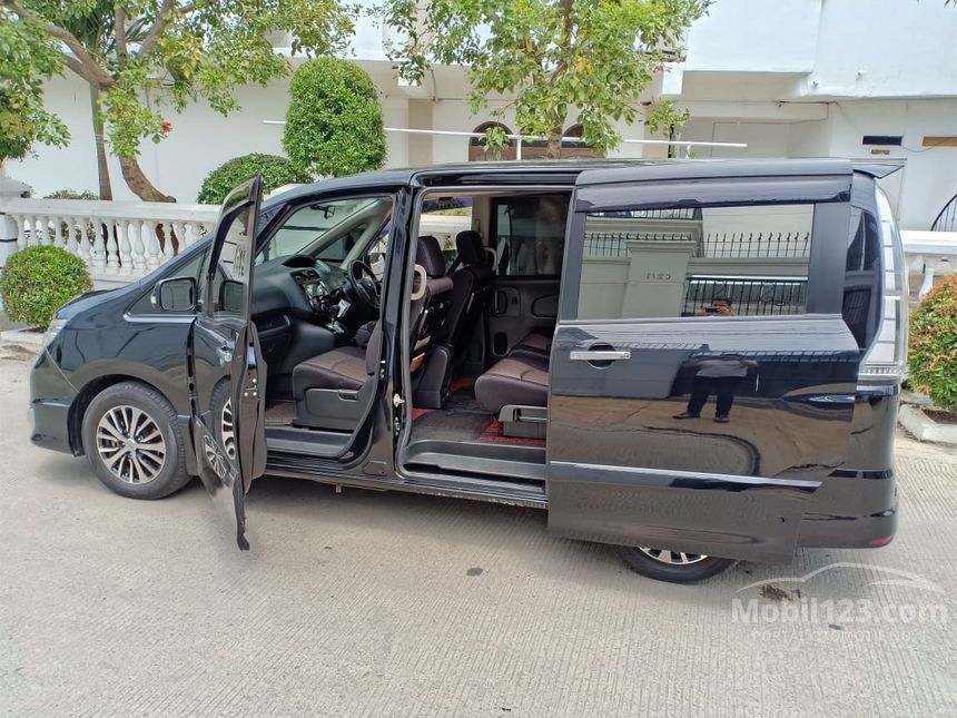 Jual Mobil Nissan Serena 2015 Highway Star 2.0 di DKI Jakarta Automatic ...