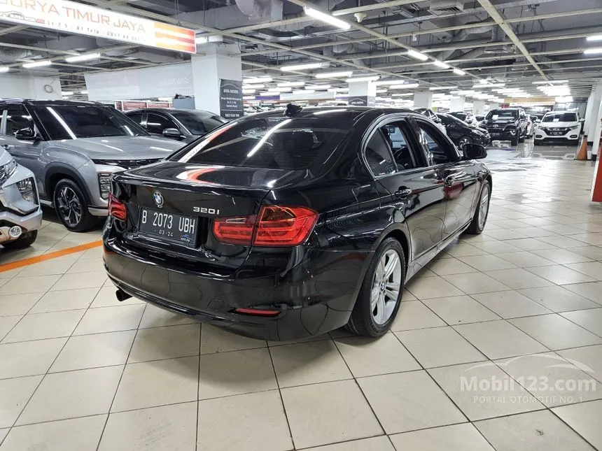 Jual Mobil BMW 320i 2013 Luxury 2.0 di DKI Jakarta Automatic Sedan Hitam Rp 250.000.000 ...