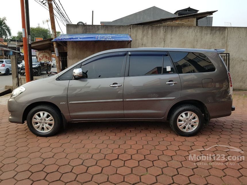 Jual Mobil Toyota Kijang Innova 2010 V 2.0 di DKI Jakarta Automatic MPV ...