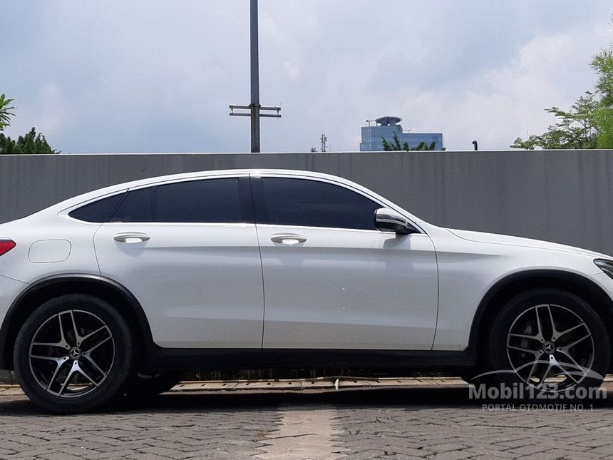 Jual Mobil Mercedes-Benz GLC300 2019 AMG 4MATIC 2.0 di DKI Jakarta ...