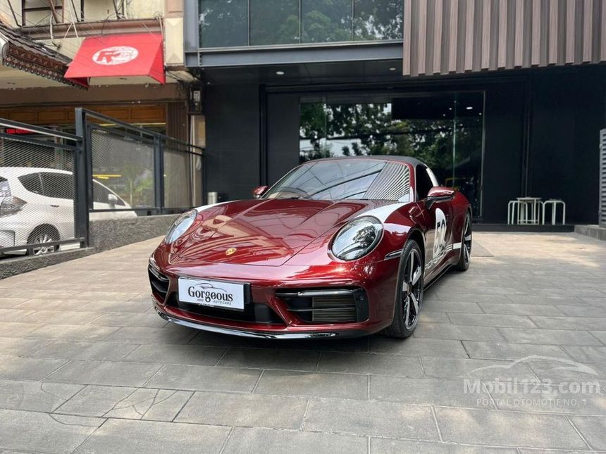 Jual Mobil Porsche 911 2021 Targa 4S Heritage Design 3.0 di DKI Jakarta ...