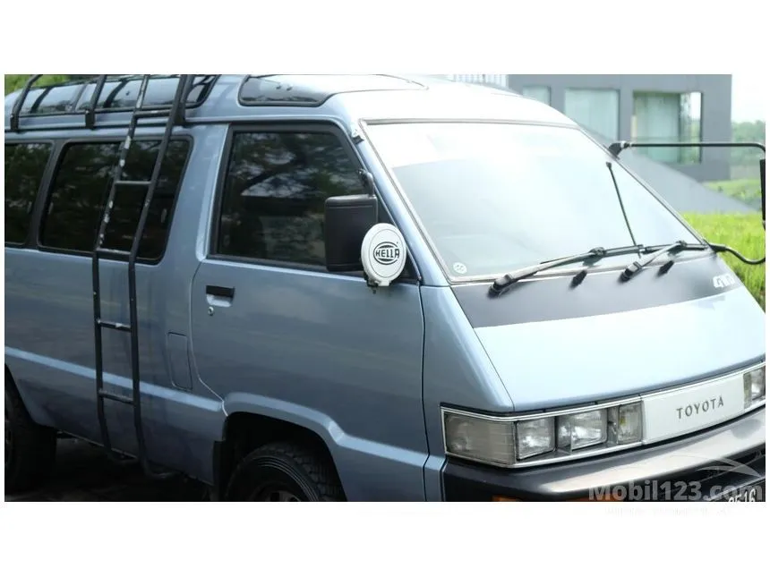 Jual Mobil Toyota Hiace 1993 2.4 di Jawa Barat Manual Minibus Biru Rp ...