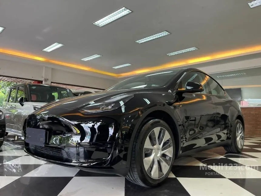 Jual Mobil Tesla Model Y 2022 Standard Range di DKI Jakarta Automatic ...