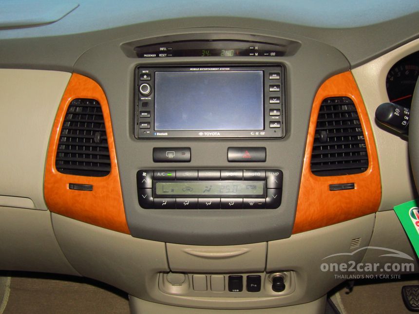 Toyota Innova 2010 V 2.0 in กรุงเทพและปริมณฑล Automatic Wagon สีขาว for ...