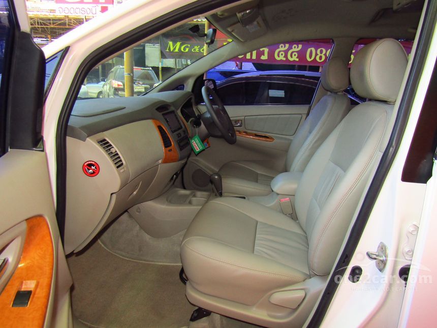 Toyota Innova 2010 V 2.0 in กรุงเทพและปริมณฑล Automatic Wagon สีขาว for ...