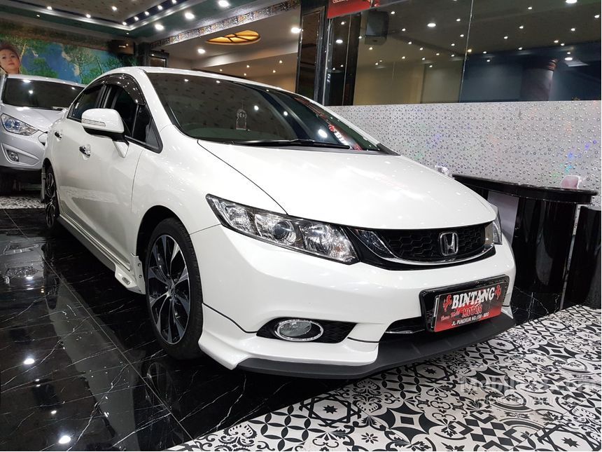 Jual Mobil Honda Civic 2015 FB 2.0 di Jawa Barat Automatic Sedan Putih ...
