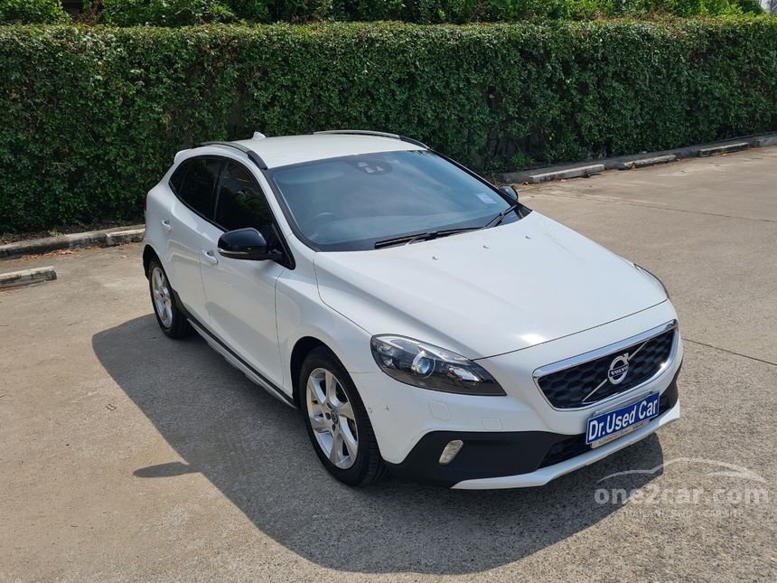 Volvo V40 2016 D4 2.0 in กรุงเทพและปริมณฑล Automatic Wagon สีขาว for 889,000 Baht - 7773265 ...