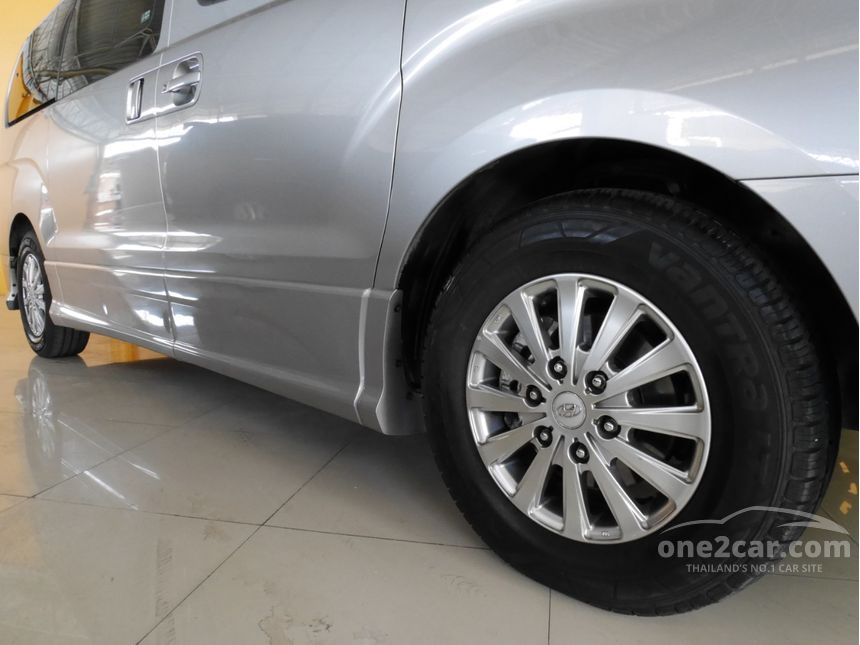 Hyundai H-1 2018 Deluxe 2.5 in กรุงเทพและปริมณฑล Automatic Van สีเทา ...