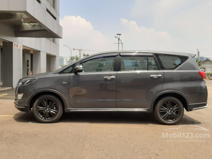 Jual Mobil Toyota Innova Venturer 2017 2.0 di DKI Jakarta Automatic ...