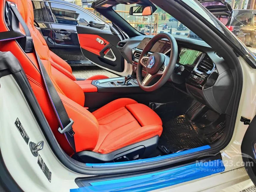 Jual Mobil BMW Z4 2023 M40i 3.0 di DKI Jakarta Automatic Convertible ...