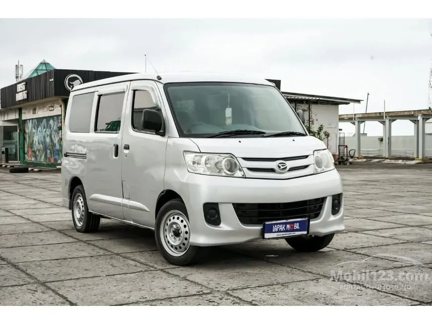 Jual Mobil Daihatsu Luxio 2011 D 1.5 di DKI Jakarta Manual Wagon Silver ...