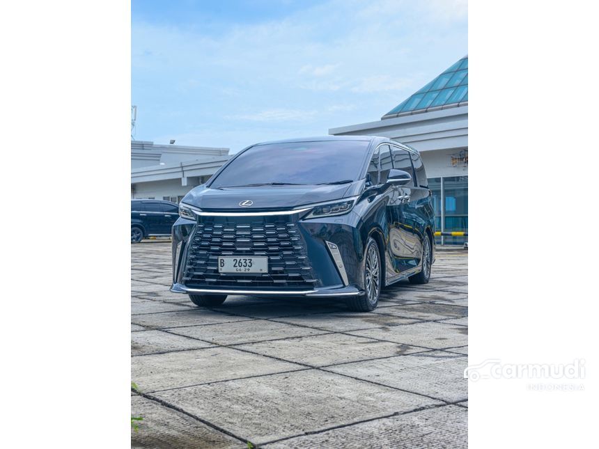 Jual Mobil Lexus LM 350 2023 4 Seater 3.5 di Banten Automatic MPV Hitam Rp 2.298.000.000 ...