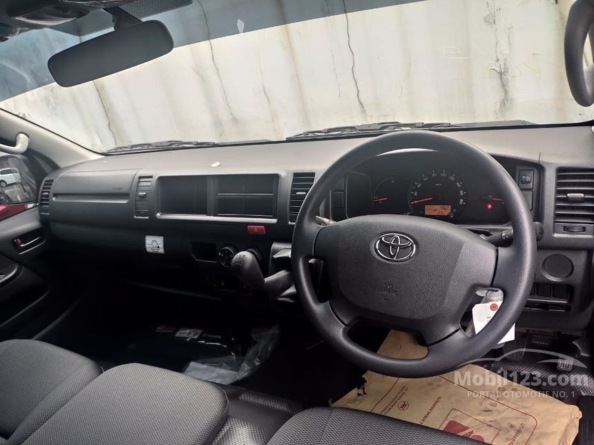 Jual Mobil Toyota Hiace 2019 High Grade Commuter 2.5 di Jawa Barat ...