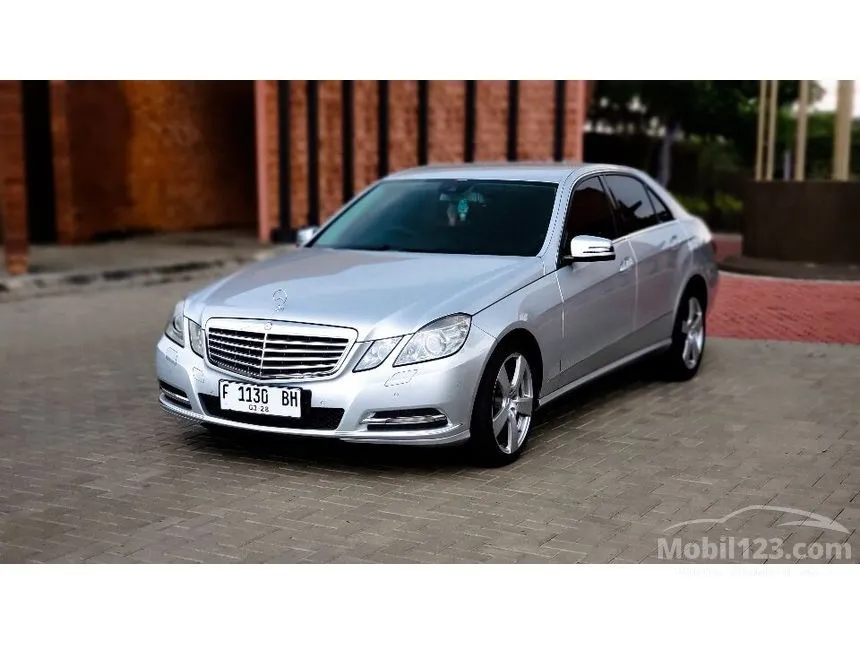 Jual Mobil Mercedes-Benz E300 2011 Elegance 3.0 di Jawa Barat Automatic Sedan Silver Rp 245.000. ...