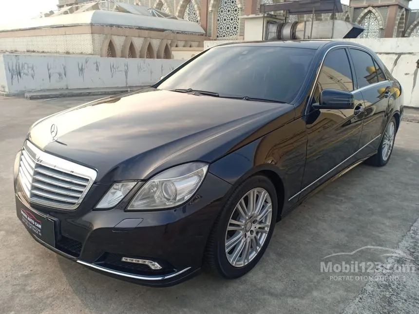 Jual Mobil Mercedes-Benz E300 2009 Elegance 3.0 di DKI Jakarta Automatic Sedan Hitam Rp 217.000. ...