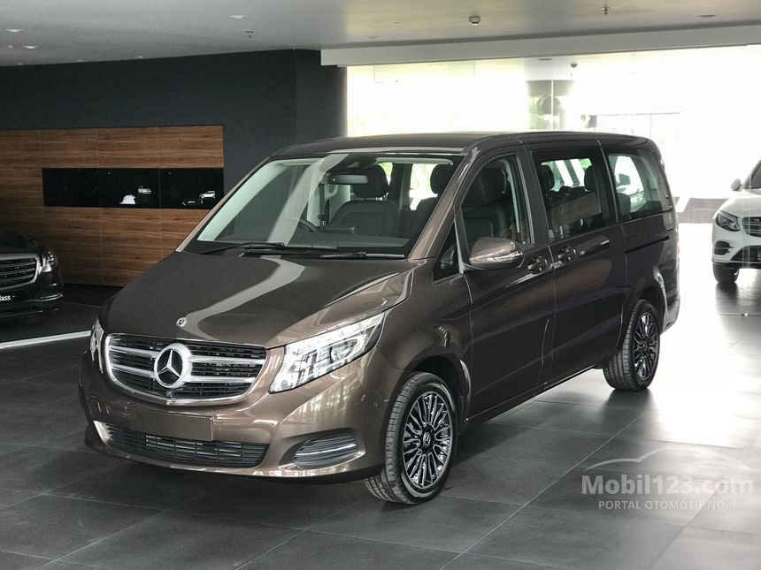 Jual Mobil Mercedes-Benz V260 2018 Avantgarde 2.0 di DKI Jakarta ...