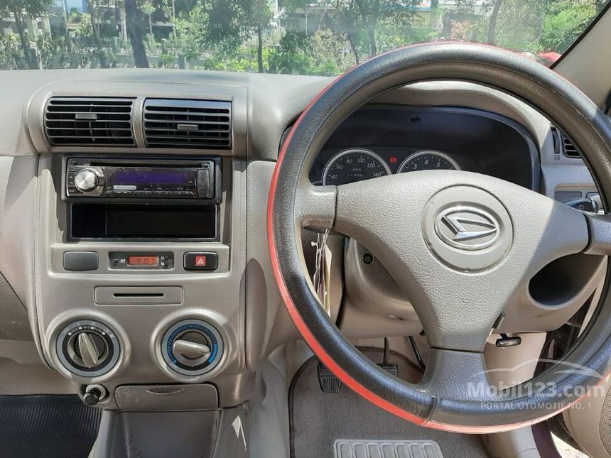 Jual Mobil Daihatsu Xenia 2010 Li DELUXE 1.0 di Jawa Timur Manual MPV ...