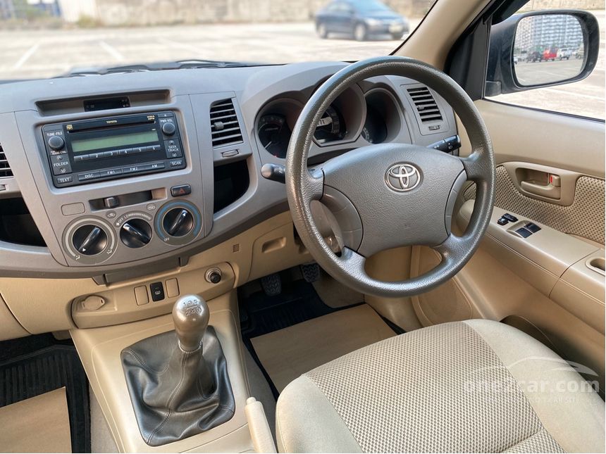 Toyota Hilux Vigo 2010 E 2.5 in กรุงเทพและปริมณฑล Manual Pickup สีเทา ...
