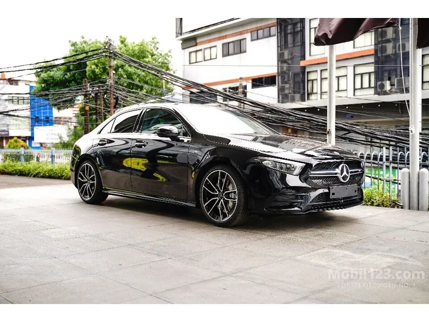 Jual Mobil Mercedes-Benz A35 AMG 2022 4MATIC 2.0 di DKI Jakarta Automatic Sedan Hitam Rp 1.200 ...