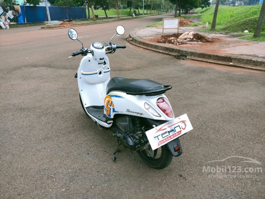 Jual Motor Honda Scoopy 2016 110 Automatic 0.1 di Banten Automatic ...