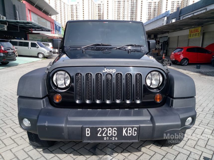 Jual Mobil Jeep Wrangler 2011 Rubicon Unlimited 3.8 di DKI Jakarta ...