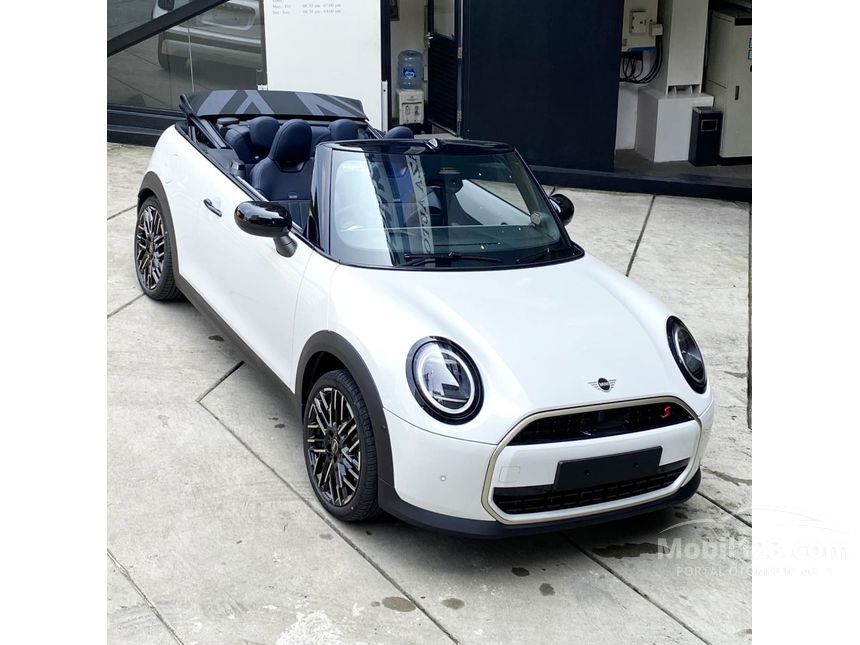 Jual Mobil MINI Cabrio 2025 John Cooper Works 2.0 di Bali Automatic ...