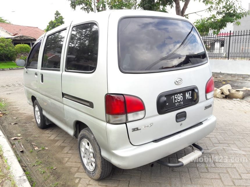Jual Mobil Daihatsu Zebra 2005 ZLX 1.3 di Jawa Timur Manual Van Silver ...