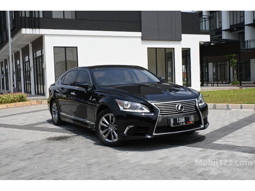 Jual Mobil Lexus LS 460L 2016 4.6 di DKI Jakarta Automatic Sedan Hitam ...