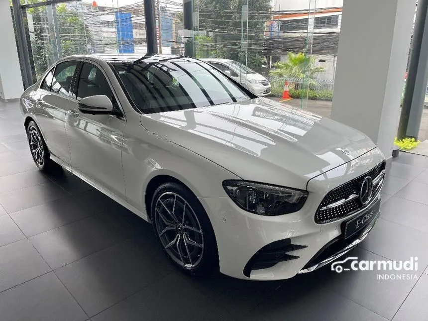 Jual Mobil Mercedes-Benz E300 2023 AMG Line 2.0 di Jawa Barat Automatic Sedan Putih Rp 1.465.000 ...