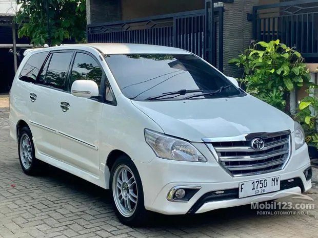 Jual Toyota Kijang Innova G Bekas 2005 di Indonesia Harga Murah ...