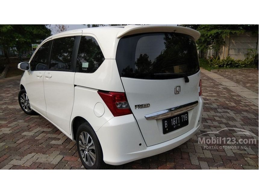 Jual Mobil Honda Freed 2013 S 1.5 di Jawa Barat Automatic MPV Putih Rp 185.000.000 - 4257636 ...
