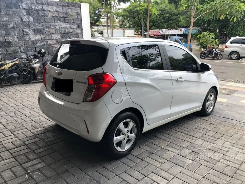 Jual Mobil Chevrolet Spark 2018 Premier 1.4 di Jawa Timur Automatic ...