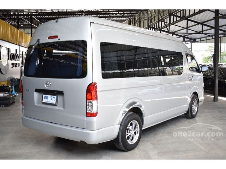 Toyota Hiace 2015 D4D 3.0 in กรุงเทพและปริมณฑล Manual Van สีเงิน for ...