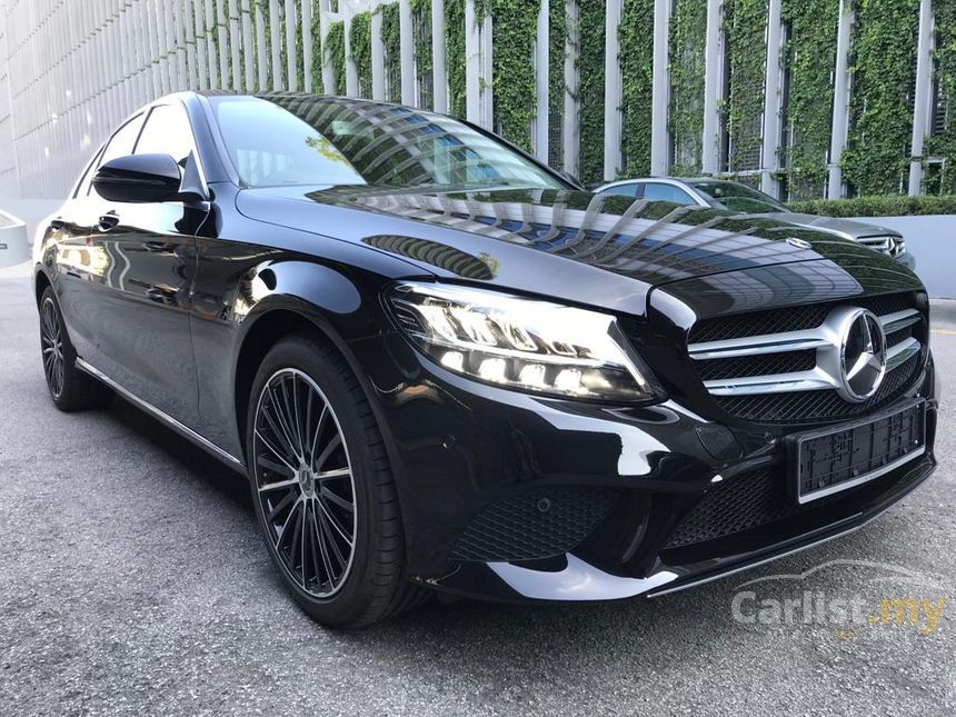 at what salary you can afford new Merc c200?