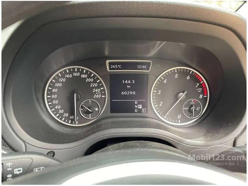 Jual Mobil Mercedes-Benz B200 2013 Urban 1.6 di Jawa Barat Automatic ...