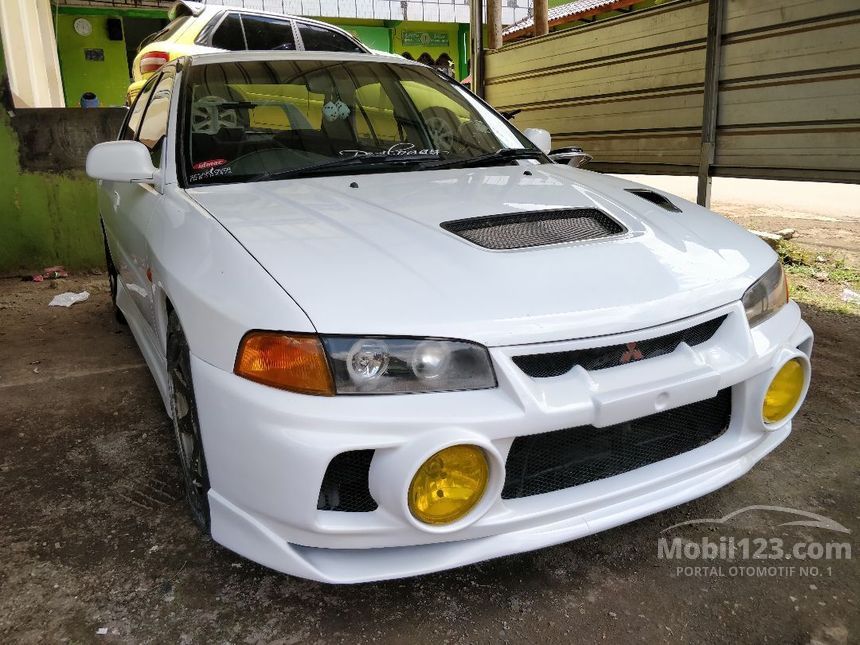 Jual Mobil Mitsubishi Lancer 2001 SEi 1.6 di Jawa Barat Manual Sedan ...
