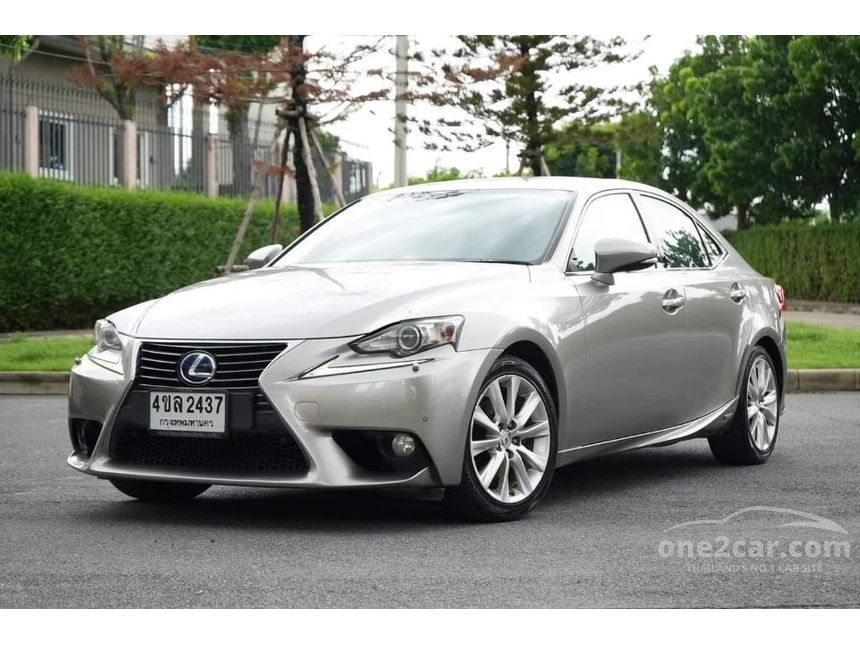 2013 Lexus IS300h 2.5 (ปี 13-23) Luxury Sedan for sale on One2car